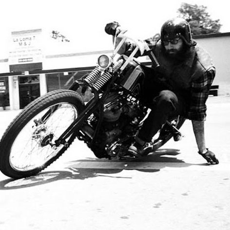 hog hang 5 - Chin on the Tank – Motorcycle stuff in Philadelphia.