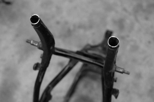 How-to | CB750 Rear Frame Loop - Chin on the Tank – Motorcycle stuff in ...