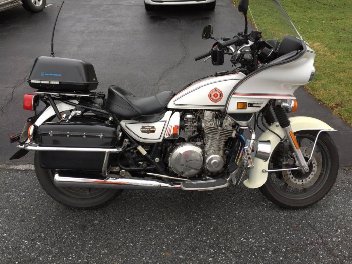 Kawasaki KZ Police Bikes - Chin on the Tank – Motorcycle stuff in ...