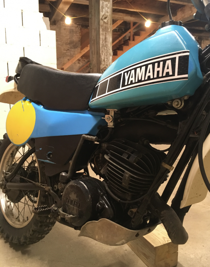 1980 Yamaha IT250 - Chin on the Tank – Motorcycle stuff in Philadelphia.
